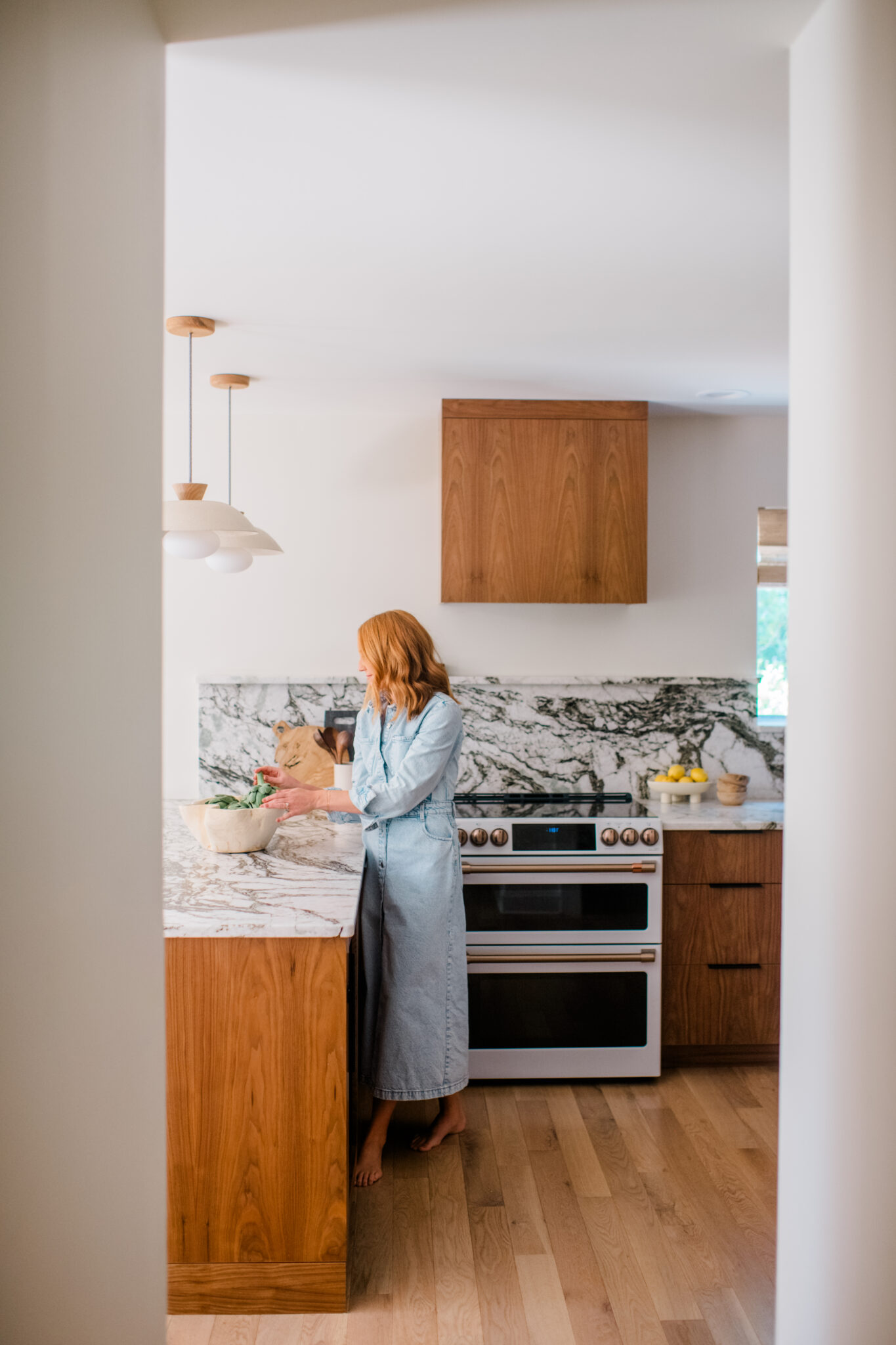 Using Your Brand Colors in Your Photoshoot - Drewe & Kate